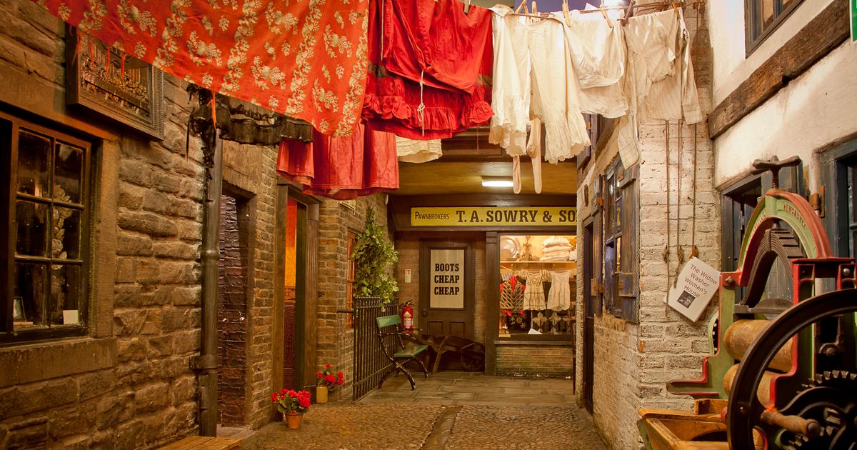 Rebraiding History: Creative Writing Workshop — With Becky Cherriman ...